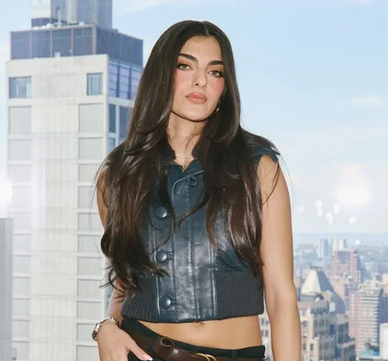Toni Breidinger Age – Biography, Net Worth, Career, and Lifestyle (2025)